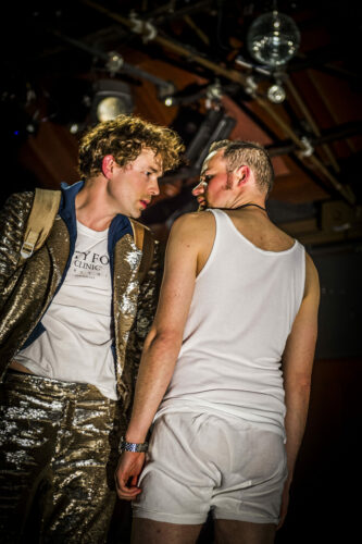 SICKSTER nach Thomas Melles gleichnamigen Roman am Theater Lübeck | Max ...